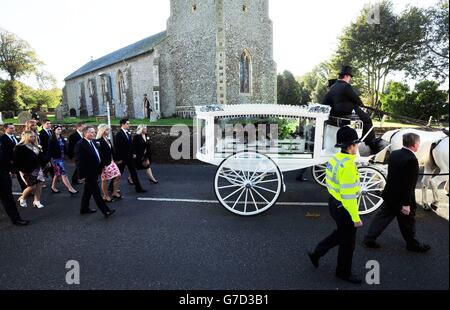 Tony Witheridge, the father of murder victim Hannah Witheridge, 23 ...