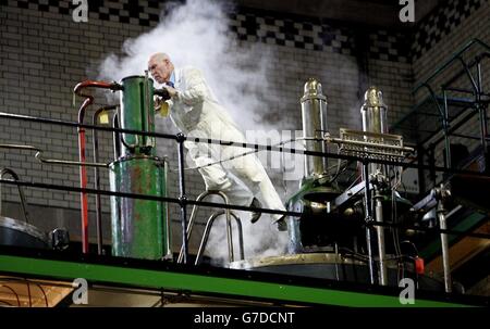 The volunteers who restored the world's largest steam engine at Kempton ...