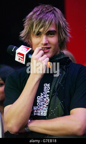 Charlie Simpson from pop group Busted, sports a new haircut during ...