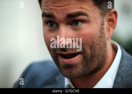 Promoter Eddie Hearn (left Stock Photo - Alamy