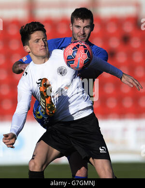 Gateshead's Rob Ramshaw (front) and Warrington's James McCarten during ...