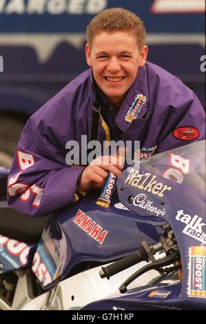 Chris Walker signs for the Cadbury's Boost Yamaha team to ride in the ...