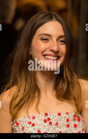 Exodus: Gods and Kings (2014) María Valverde portrays Zipporah Stock ...