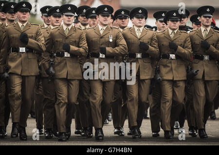 Soldiers from 5th Battalion The Rifles march double-time as they leave ...