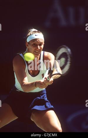 Tennis - Ford Australian Open. Mary Pierce, France Stock Photo - Alamy
