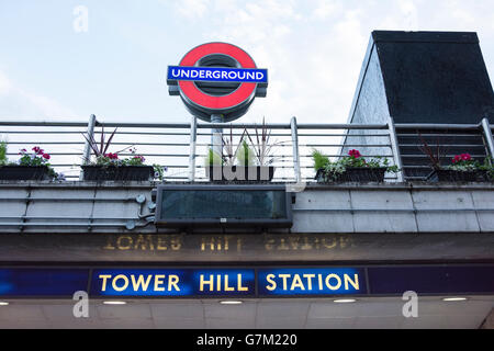 Entrance to Tower Hill Tube Station with TFL roundel and the Shard in ...