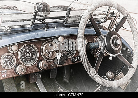 Classic Bentley Dashboard Stock Photo - Alamy