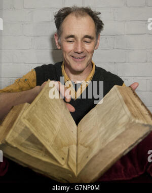 Former Globe artistic director Mark Rylance, at the Shakespeare's Globe ...