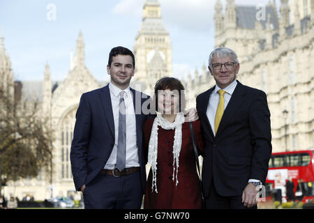 The family of Lance Corporal Joshua Leakey; his parents Mark (right ...