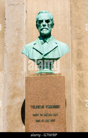 Bronze bust of Vilhelm Thomsen in front of main building of Copenhagen ...
