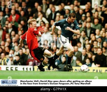DUNCAN FERGUSON & DAVID MAY EVERTON V MANCHESTER UNITED 23 March 1997 ...