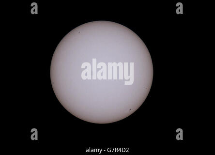 Picture of the sun using solar filter with my DSLR camera Stock Photo ...