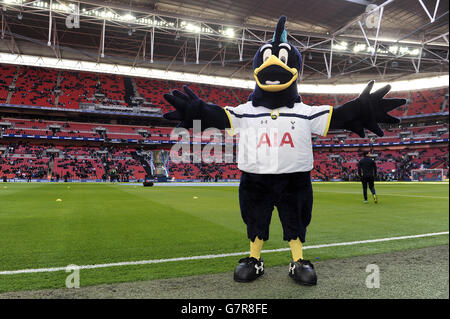 Tottenham Hotspur club mascot Chirpy Cockerel (centre) and the Chelsea ...
