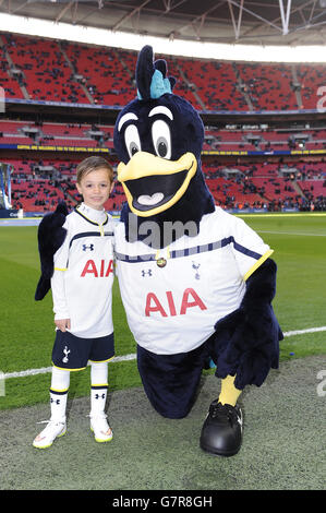 Tottenham Hotspur club mascot Chirpy Cockerel (centre) and the Chelsea ...