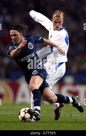 Inter of Milan's Esteban Matias Cambiasso of Argentina, kneeling ...