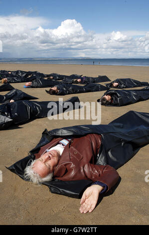 Amnesty holds body bag protest Stock Photo - Alamy