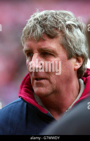 Ian Chico Hamilton Aston Villa FC footballer 1969 Stock Photo - Alamy