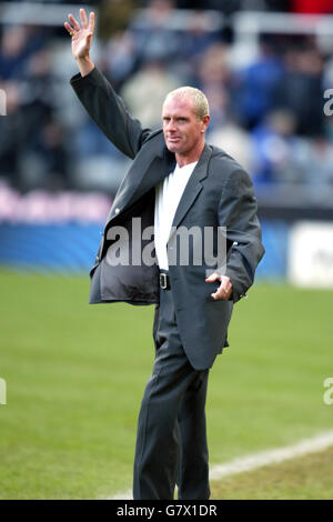 Newcastle United player Paul Gascoigne Gazza modelling the latest ...