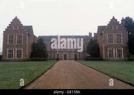 Buildings and Landmarks - Sutton Place - Guildford Stock Photo - Alamy