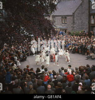 Customs and Traditions - Castleton Garland Day - Castleton, Derbyshire ...