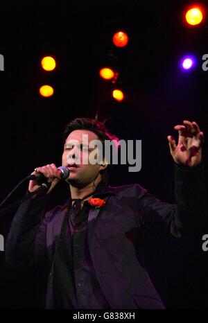 Rufus Wainwright Tour - Shepherds Bush Empire. US singer/songwriter ...