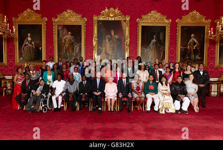 Nosipho Bele from South Africa meets Queen Elizabeth II at Buckingham ...