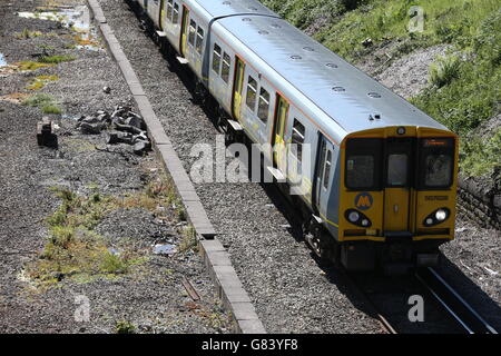 Hunts Cross Merseyrail Stock Photo - Alamy