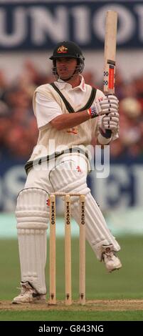 Cricket ... Texaco Trophy 2nd One Day International ... England v ...