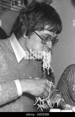 Spaghetti Eating Contest Stock Photo - Alamy
