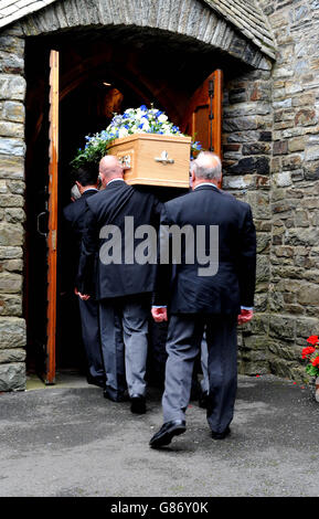 Stuart Baggs funeral Stock Photo - Alamy