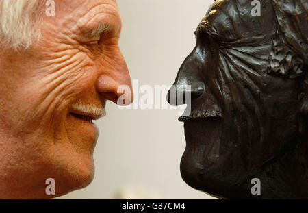 Bruce Forsyth Entertainer TV Presenter dancing with the Aleta Morrison ...