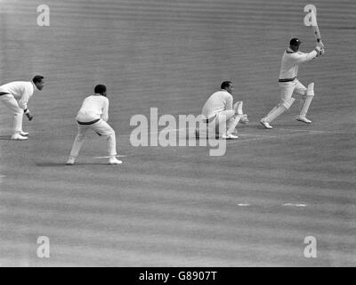 Cricket - Tom Graveney Stock Photo - Alamy