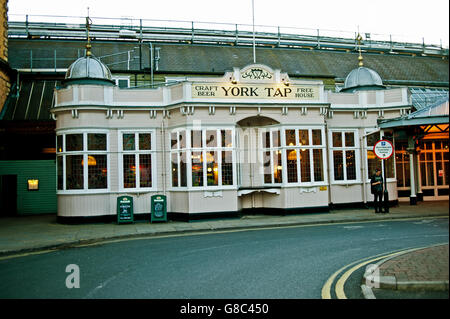York Tap public house, York Stock Photo - Alamy