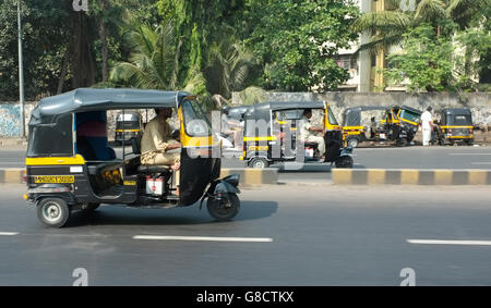 auto rickshaw / auto rickshaws in mumbai, Maharashtra, india Stock ...