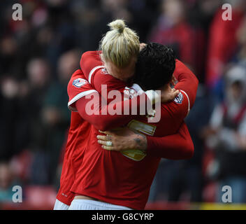 Charlton Athletic's Simon Makienok celebrates scoring their first goal ...