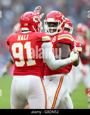 Kansas City Chiefs Justin Houston (50) rushes the quarterback during an ...