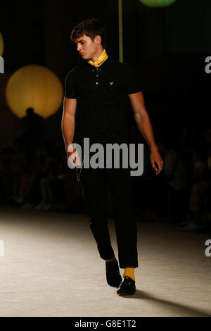 080 Barcelona Fashion Show - Lyle & Scott - Catwalk Featuring: Model ...