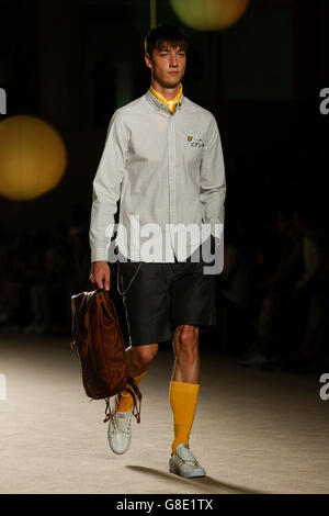 080 Barcelona Fashion Show - Lyle & Scott - Catwalk Featuring: Model ...