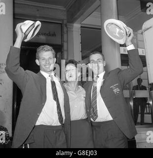 Robbie Brightwell and Ann Packer Stock Photo - Alamy