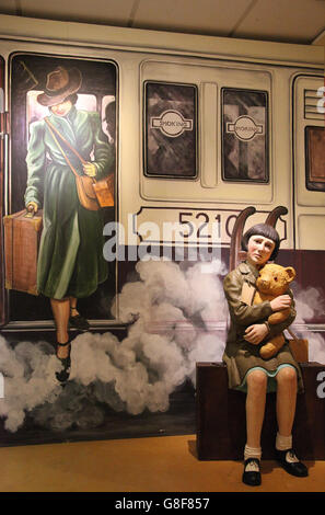 Depiction of the evacuation of children in the second World War at Congleton Museum Stock Photo ...
