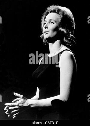 MILLICENT MARTIN English actress,singer and comedian about 1965 Stock ...
