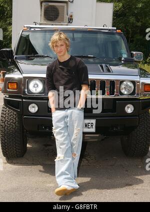 Teenager Alex Pettyfer, is announced, as the actor to play Alex Rider in the new film ...