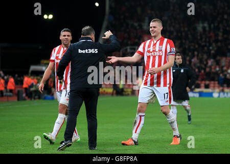 Stoke City assistant manager Mark Bowen Stock Photo - Alamy
