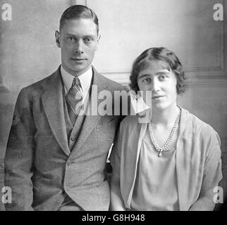 Elizabeth Bowes-Lyon, Duchess of York (and future Queen Mother ...
