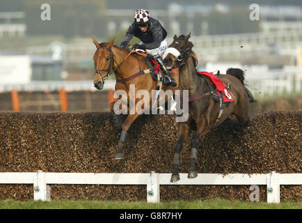 Mosspark ridden by Daryl Jacob wins the Kings Mistral Handicap Chase ...