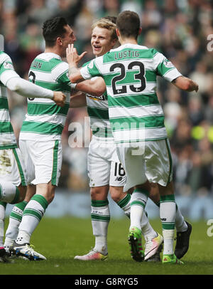 Celtic’s Mikael Lustig (left) celebrates celebrates scoring his side's ...