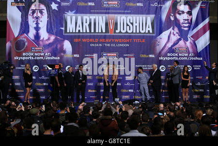 Brian Rose (left) and Matthew Macklin during the IBF Inter-Continental ...