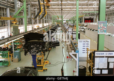 INDIA Maharashtra Pune, Daimler Chrysler Factory, assembly line for ...