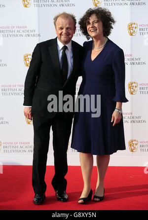 Toby Jones arrives at the BAFTA awards season tea party in Beverly ...