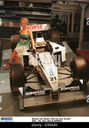 Motor Racing ... Tyrrell launch of the new 024 Formula One car Stock ...